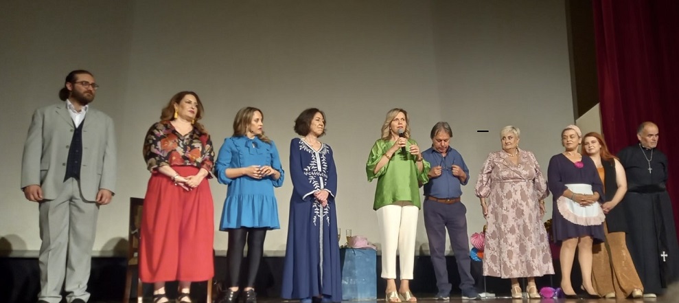 Θερμό χειροκρότημα στη Θεατρική Ομάδα των Δημοσιογράφων του Ηρακλείου ...