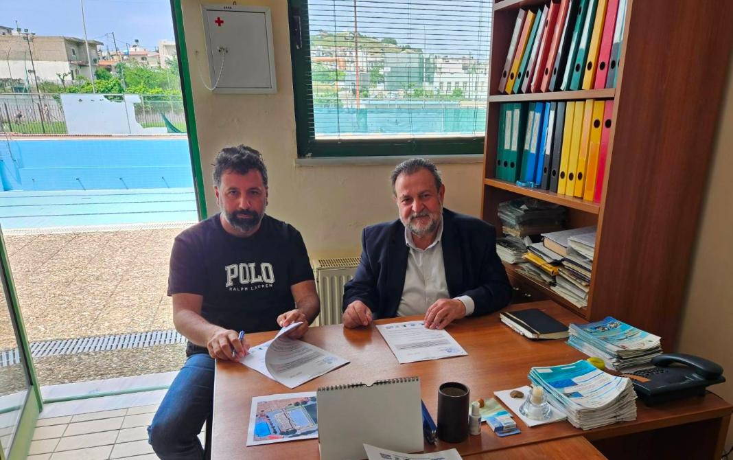 Υπογραφή σύμβασης για την αναβάθμιση του φωτισμού στα γήπεδα ...